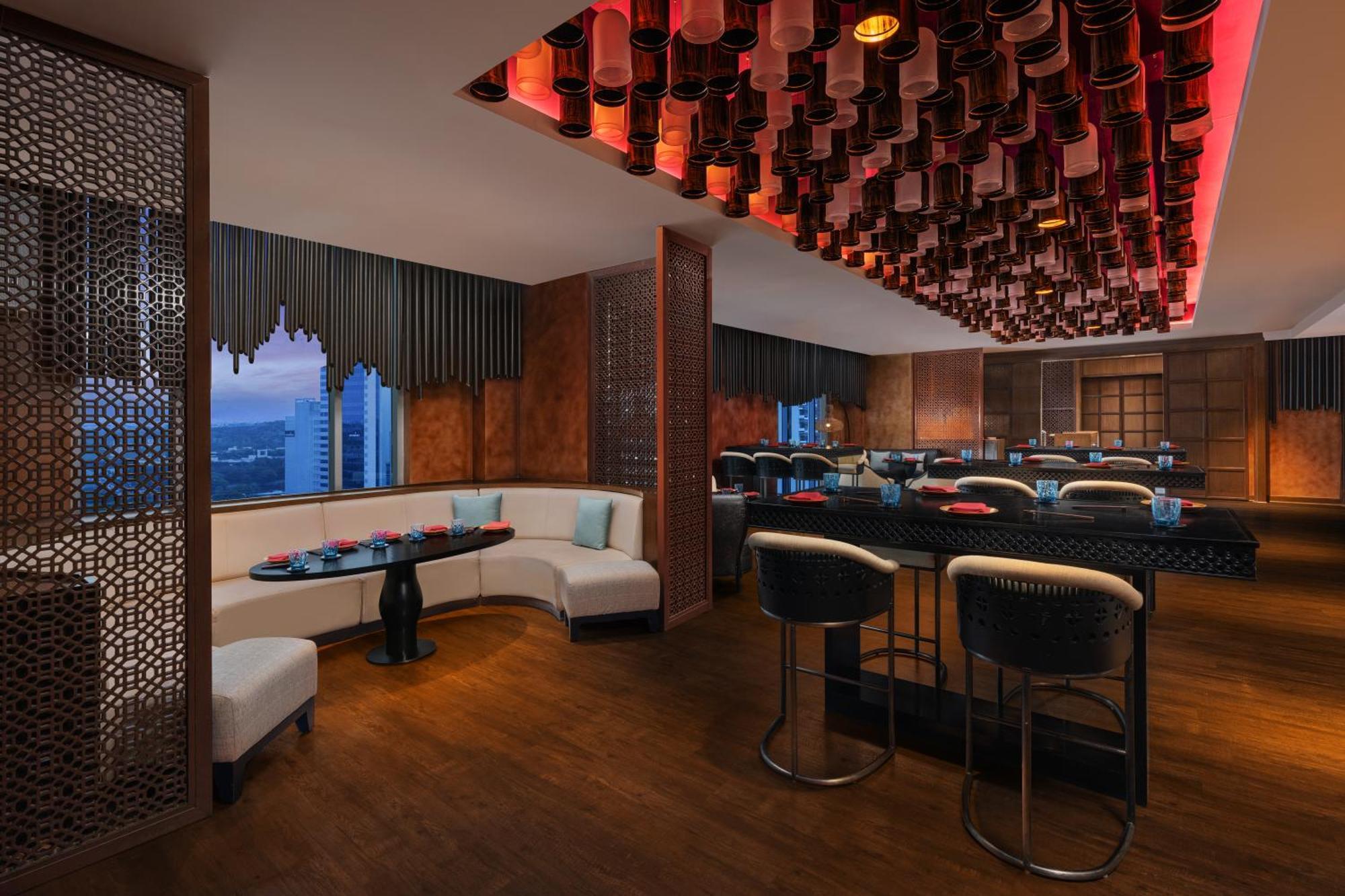 HOTEL SHERATON HYDERABAD | ⋆⋆⋆⋆⋆ | INDIA | SEASON DEALS FROM $128